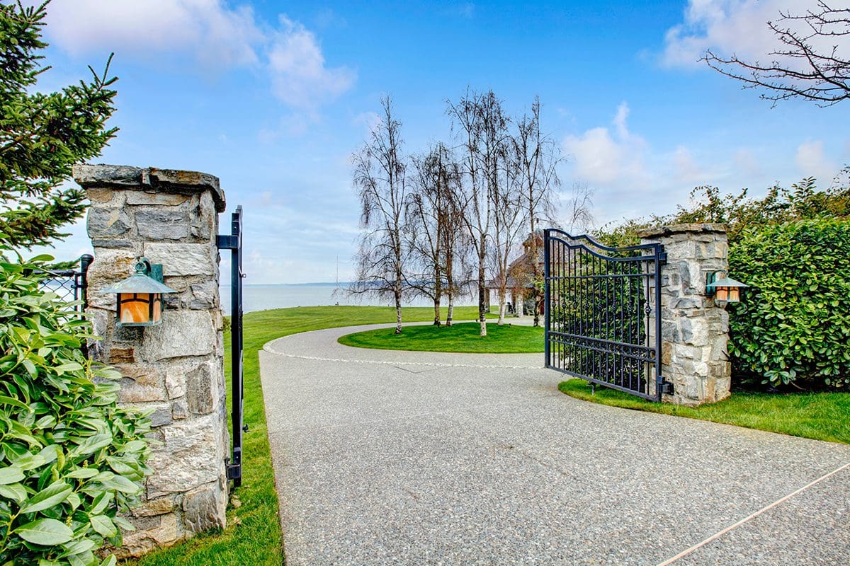 Stone Piers for Gates | Chester, PA | Dutchies Stoneworks