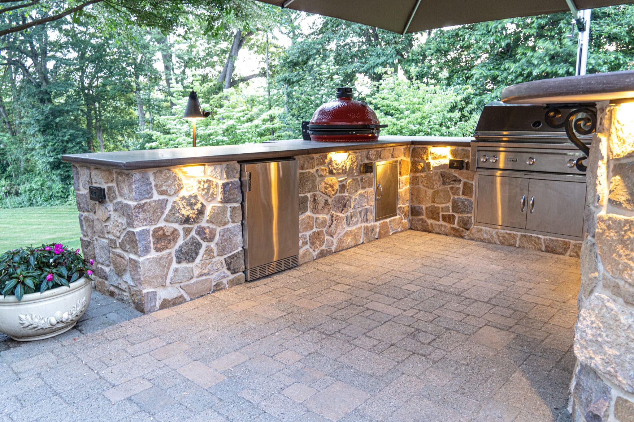Project #033 – Full Scale Outdoor Kitchen, Chimney, and Fireplace in ...